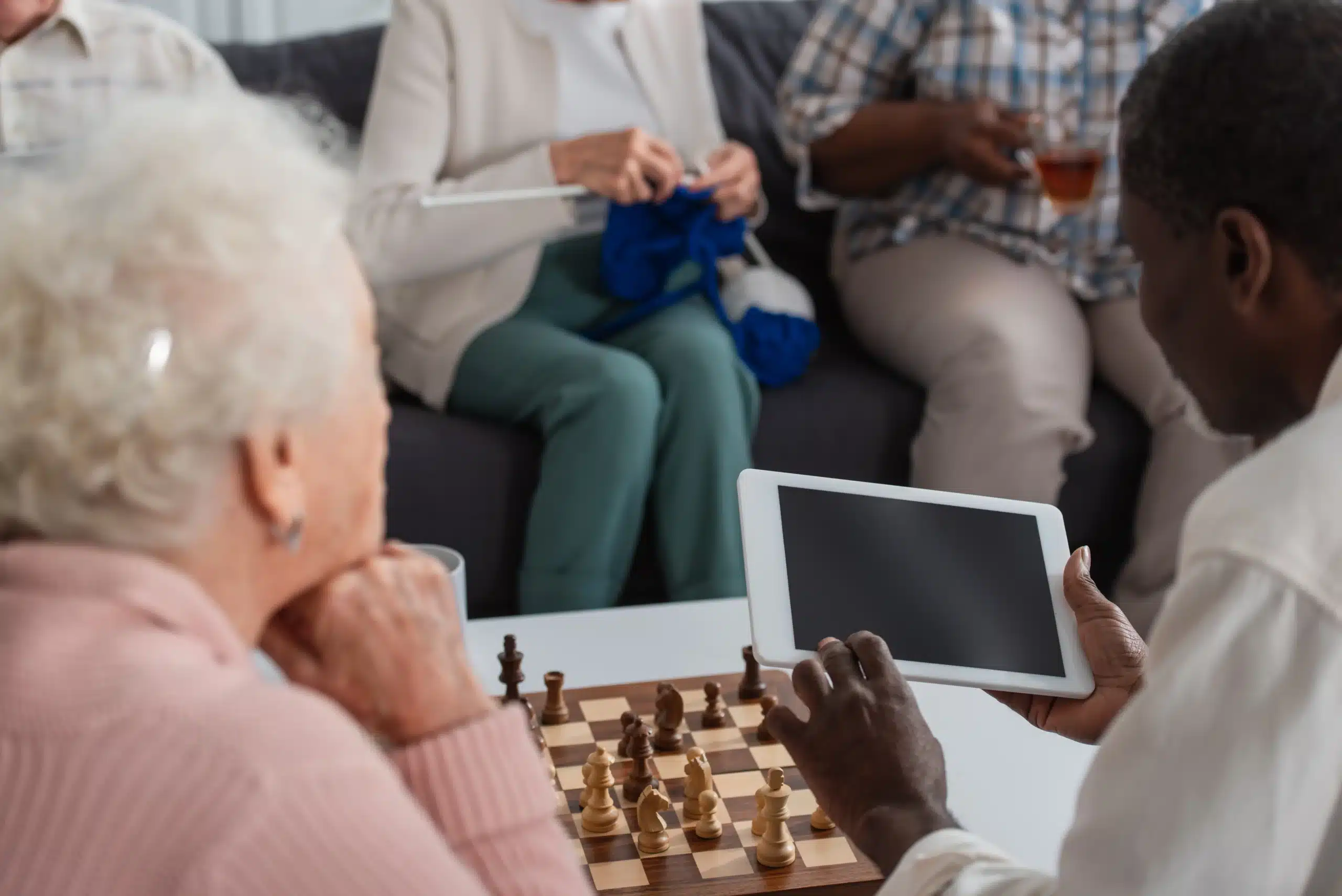 15 Amazing Games for Elderly People | Caremark